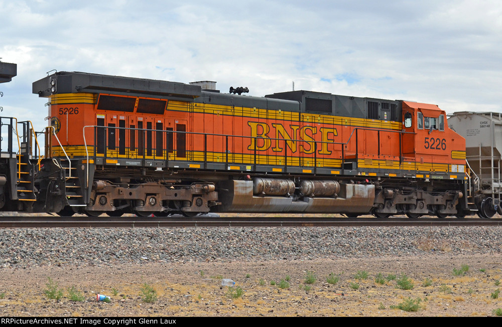 BNSF 5226